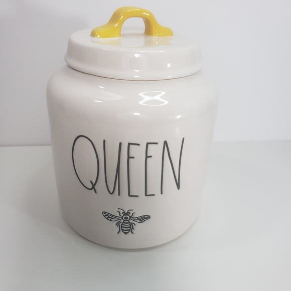Rae Dunn | Kitchen | Rae Dunn Queen Bee Canister Large Yellow Lid ...